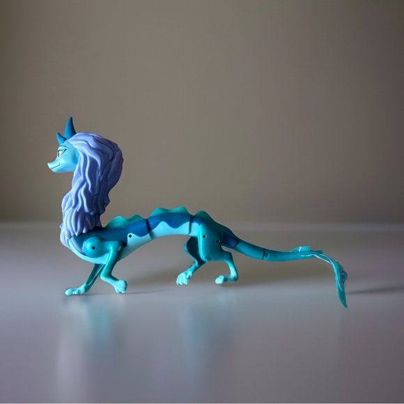 Disney | Toys | Disneys Raya And The Last Dragon Sisu Figure 2 Feet ...